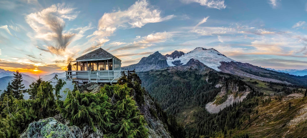 Park Butte Fire Lookout and Mt Baker Panorama – Andy Porter Photography